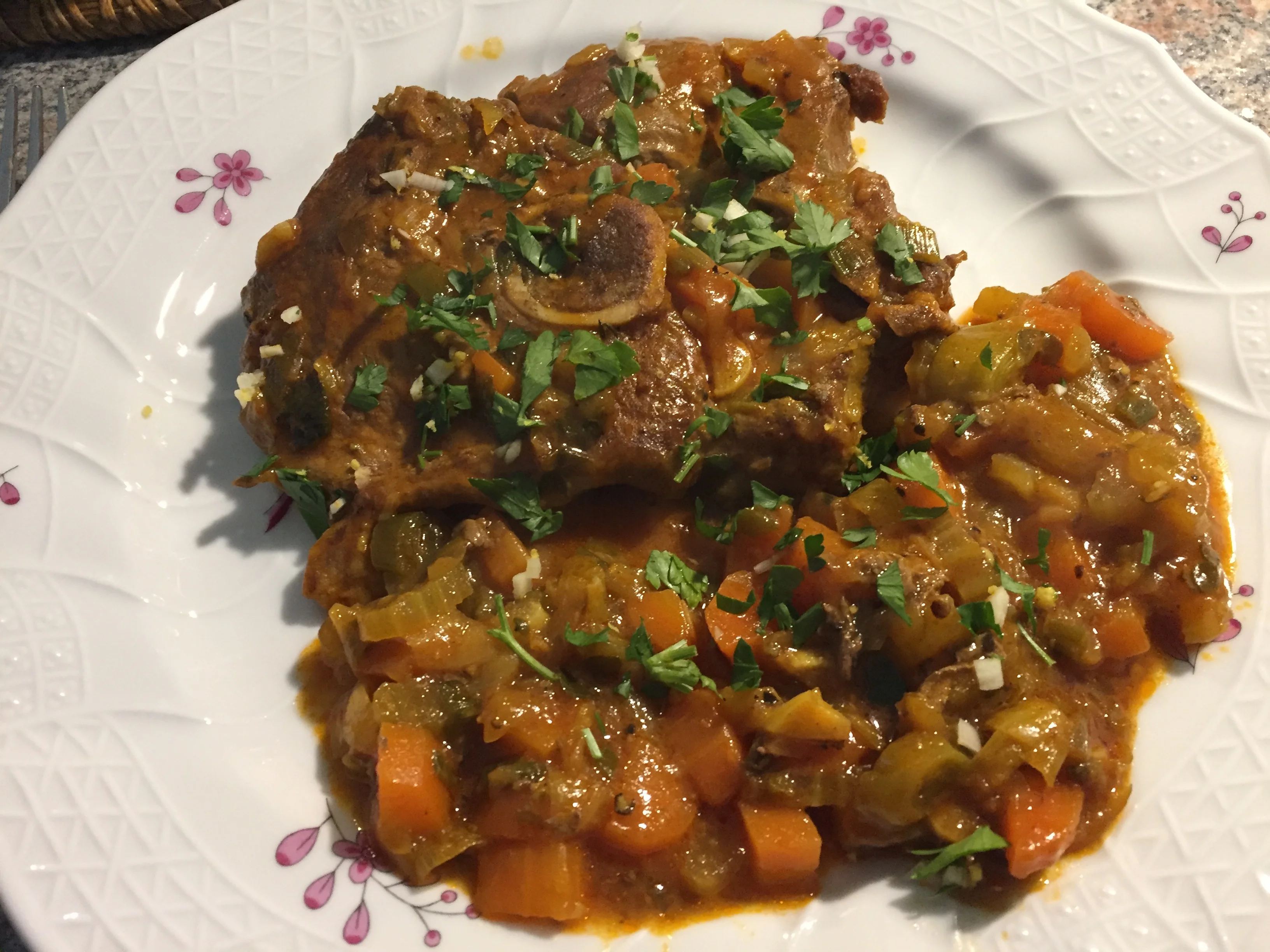 Ossobuco & Gremolata (Italian Cross-Cut Shanks) | Culinae Mundi