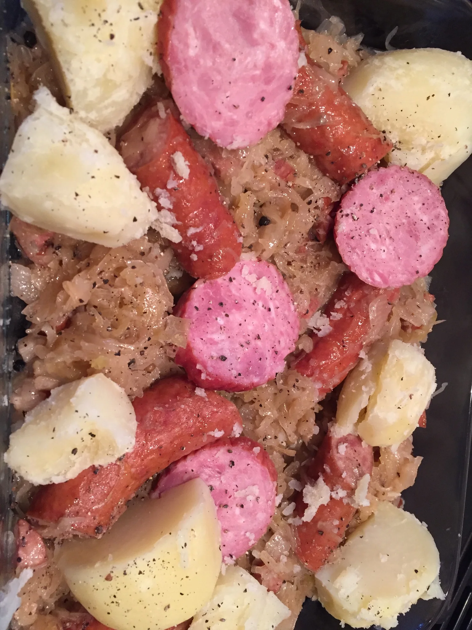 Choucroute Garnie - Cooked Sauerkraut | Culinae Mundi