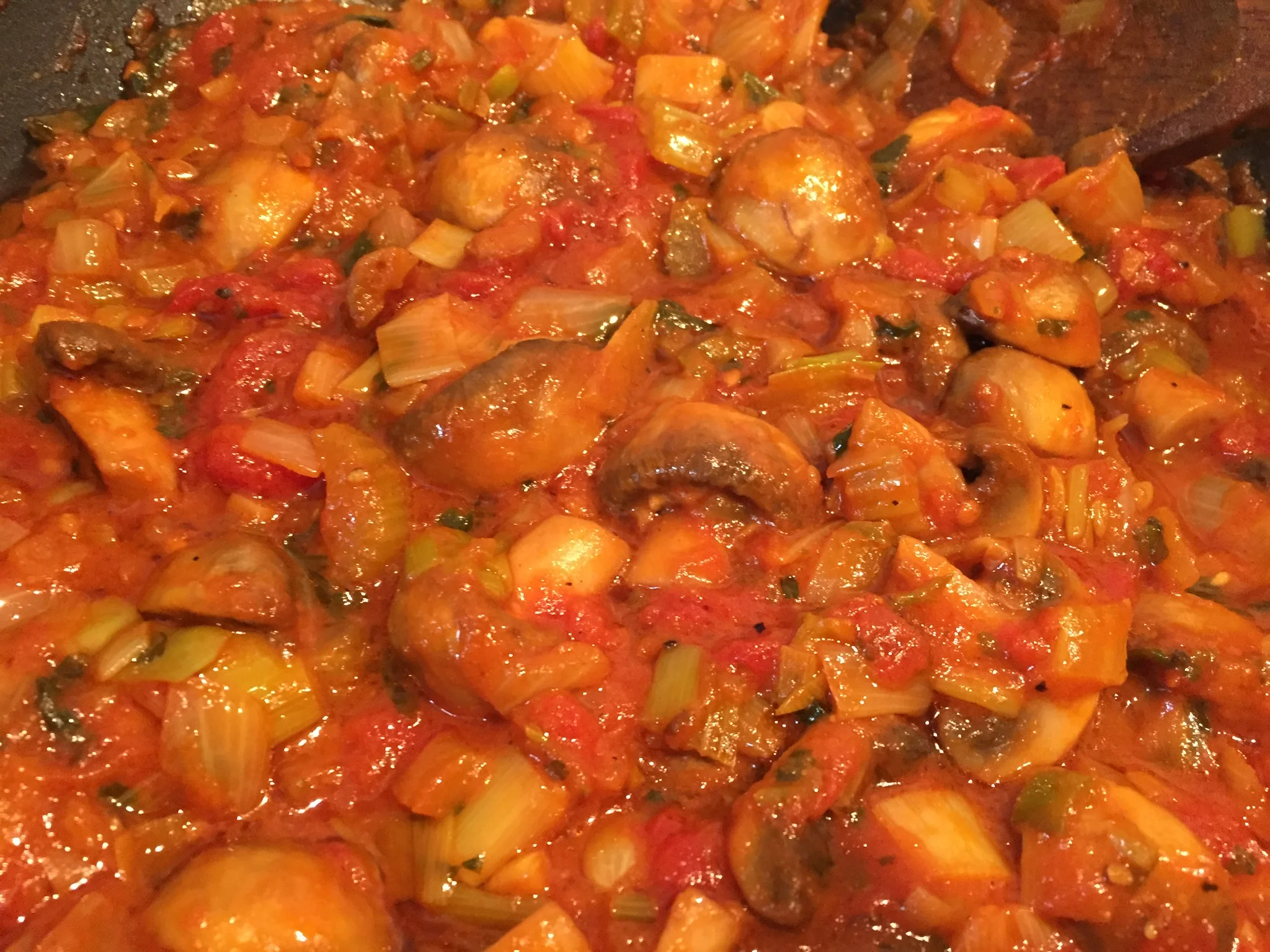 Mushroom Stifado - Greek Mushroom Stew | Culinae Mundi