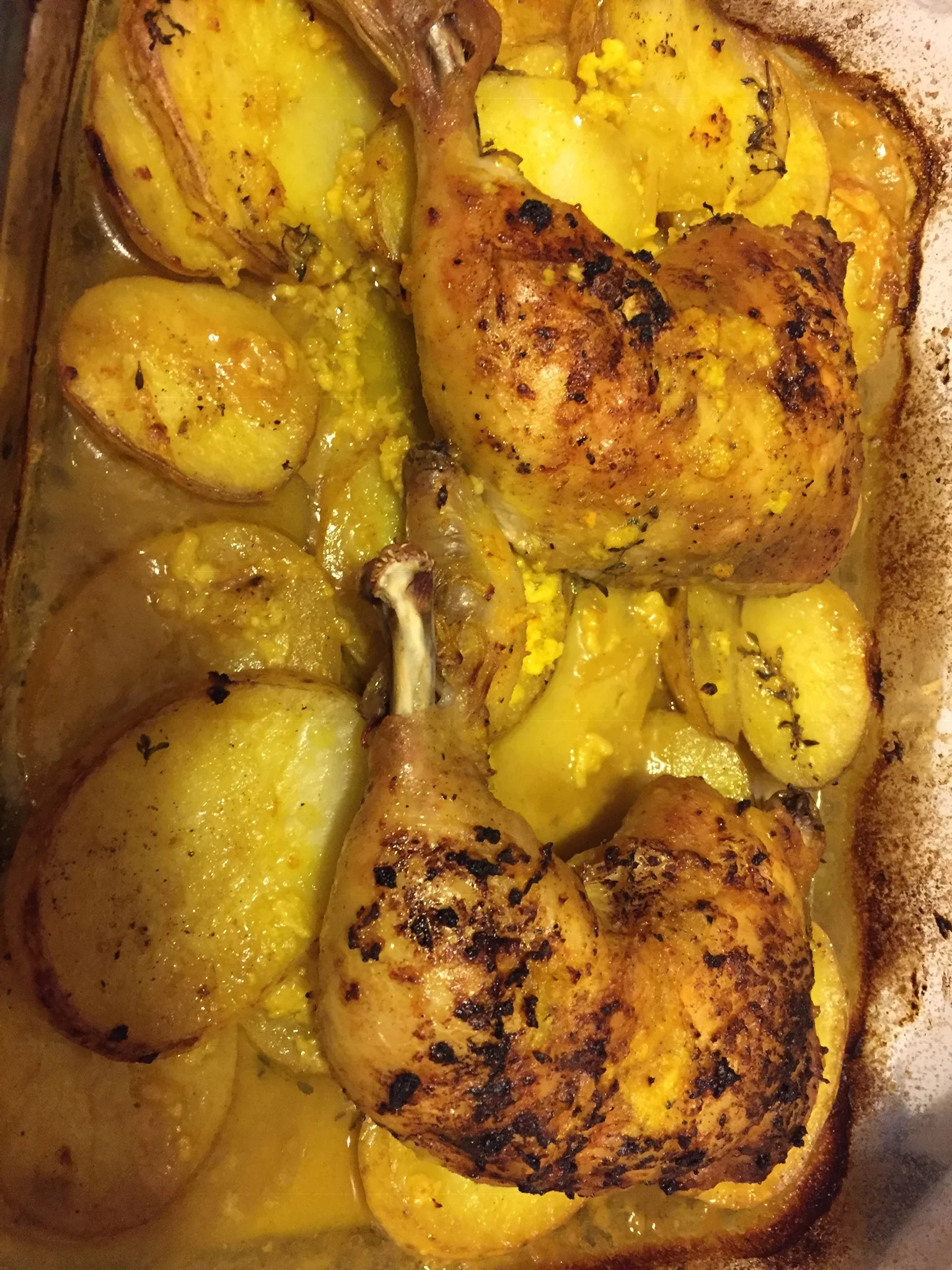 Roasted Chicken and Potatoes in Lemon and Garlic Sauce | Culinae Mundi