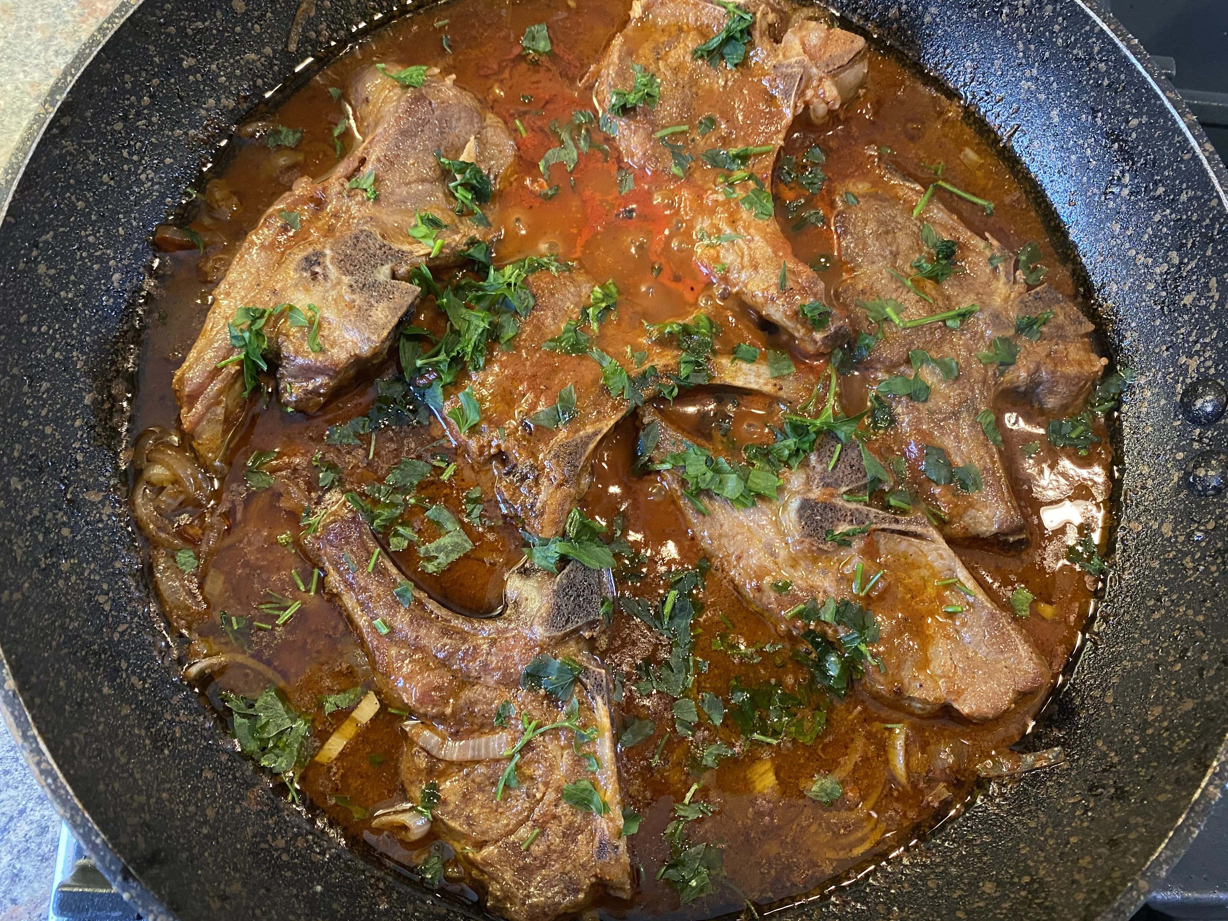 Roasted Lamb Chops in Tomato Sauce | Culinae Mundi